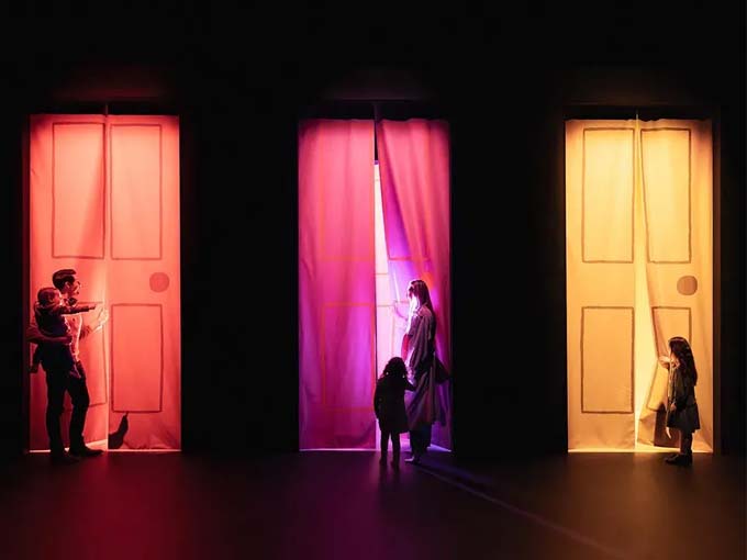 Mirror Mirror: A Crazy Cool Art Adventure In Singapore - BusyKidd